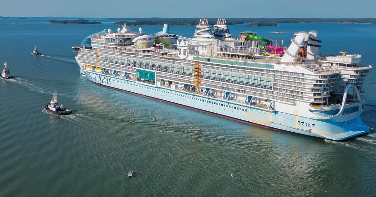 Royal Caribbean показа първото пробно плаване на най-големия круизен кораб